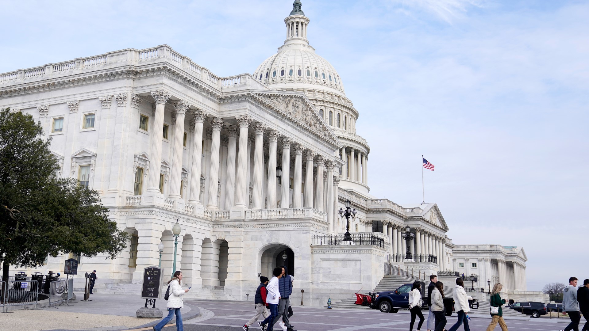 DOJ: Woman arrested with Molotov cocktail at US Capitol cited Luigi ...