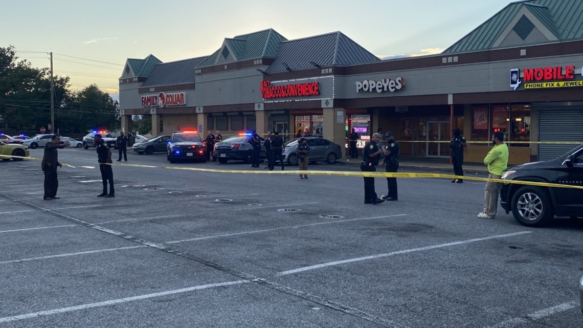 3 shot outside Prince George's County strip malll | wusa9.com