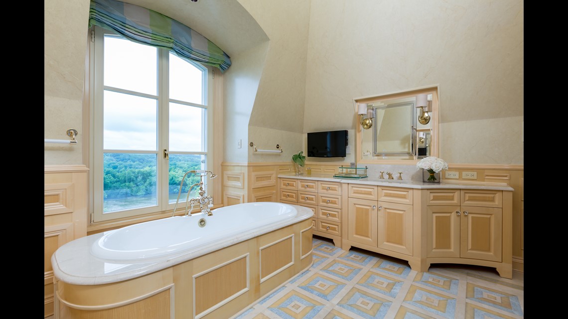 Dan Snyder's Potomac estate for sale, listed at $49 million | wusa9.com