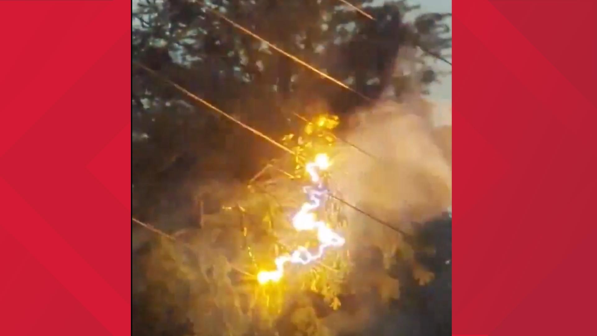 Lightning strikes power line in Herndon | wusa9.com