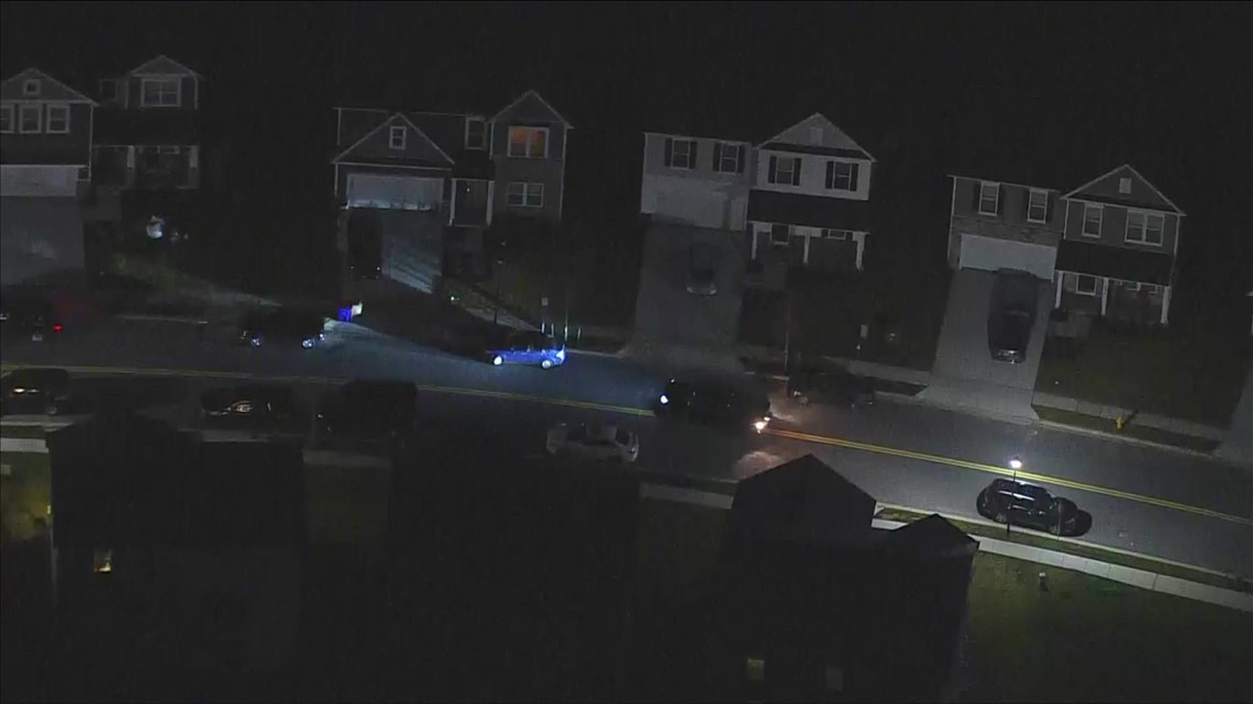 Suspect shot dead by deputies at Frederick double stabbing scene ...