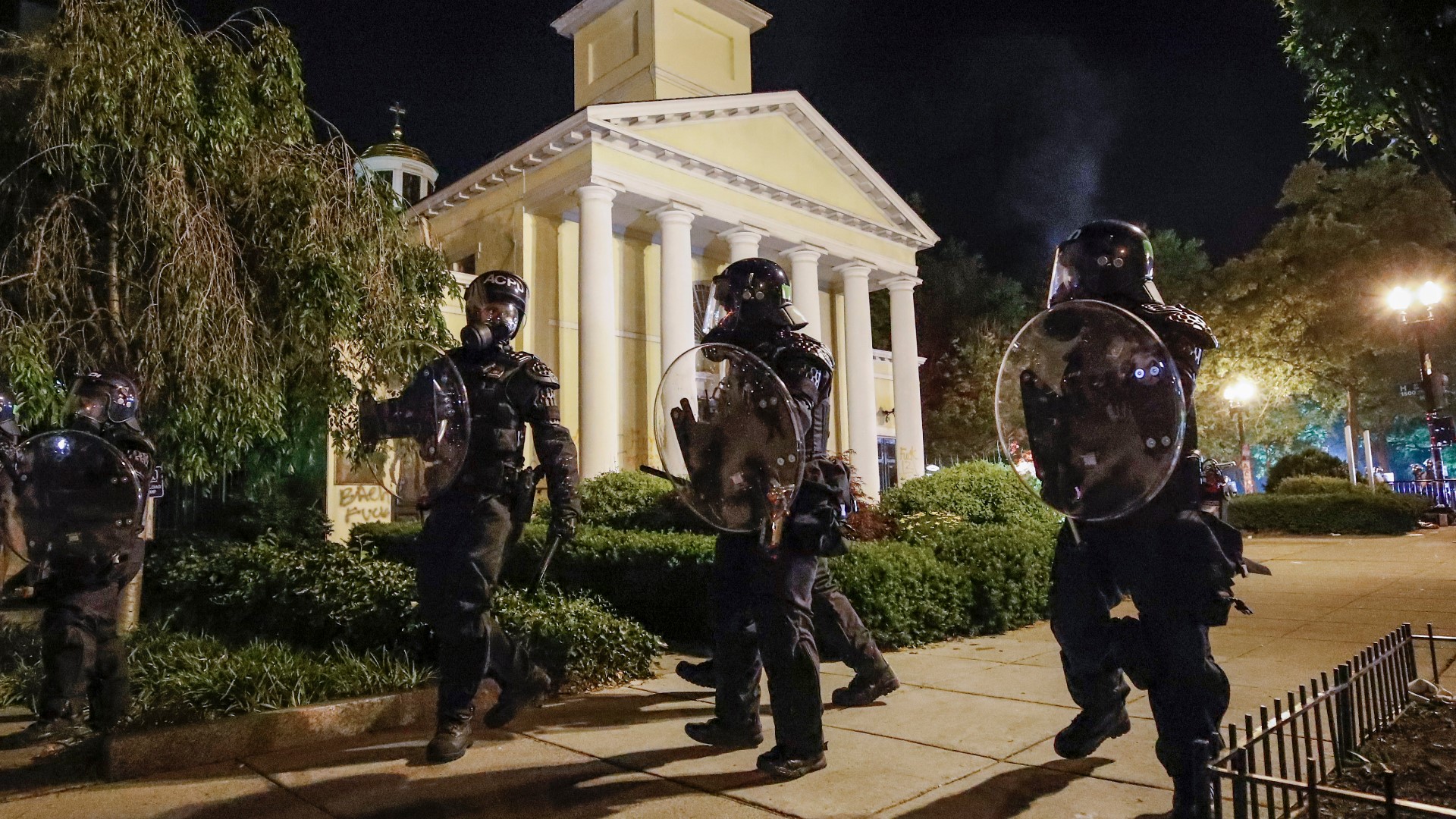 St. John's Church in DC on fire | wusa9.com