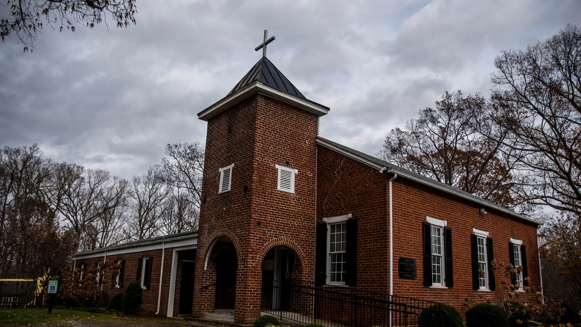 Virginia church built in the 1800s gets 1st full-time pastor | wusa9.com