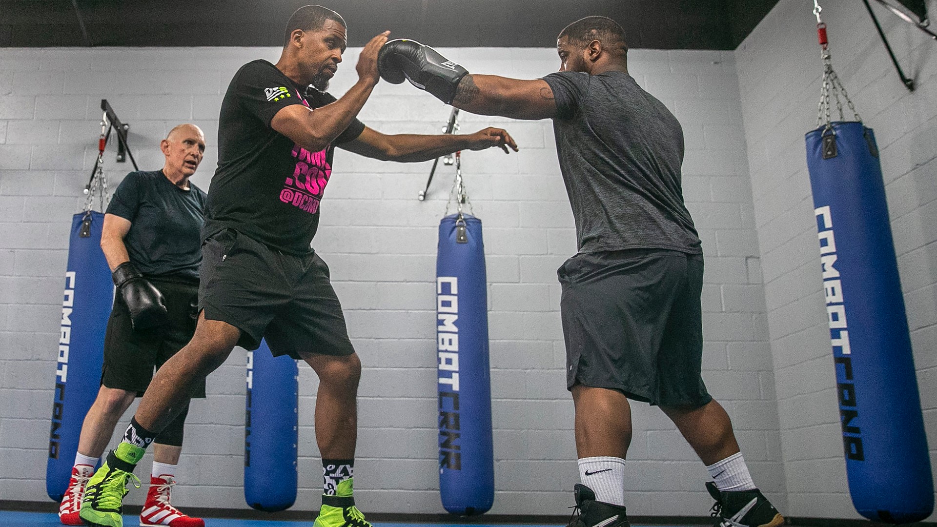 Virginia gym owner to compete on kickboxing show in Bangkok | wusa9.com