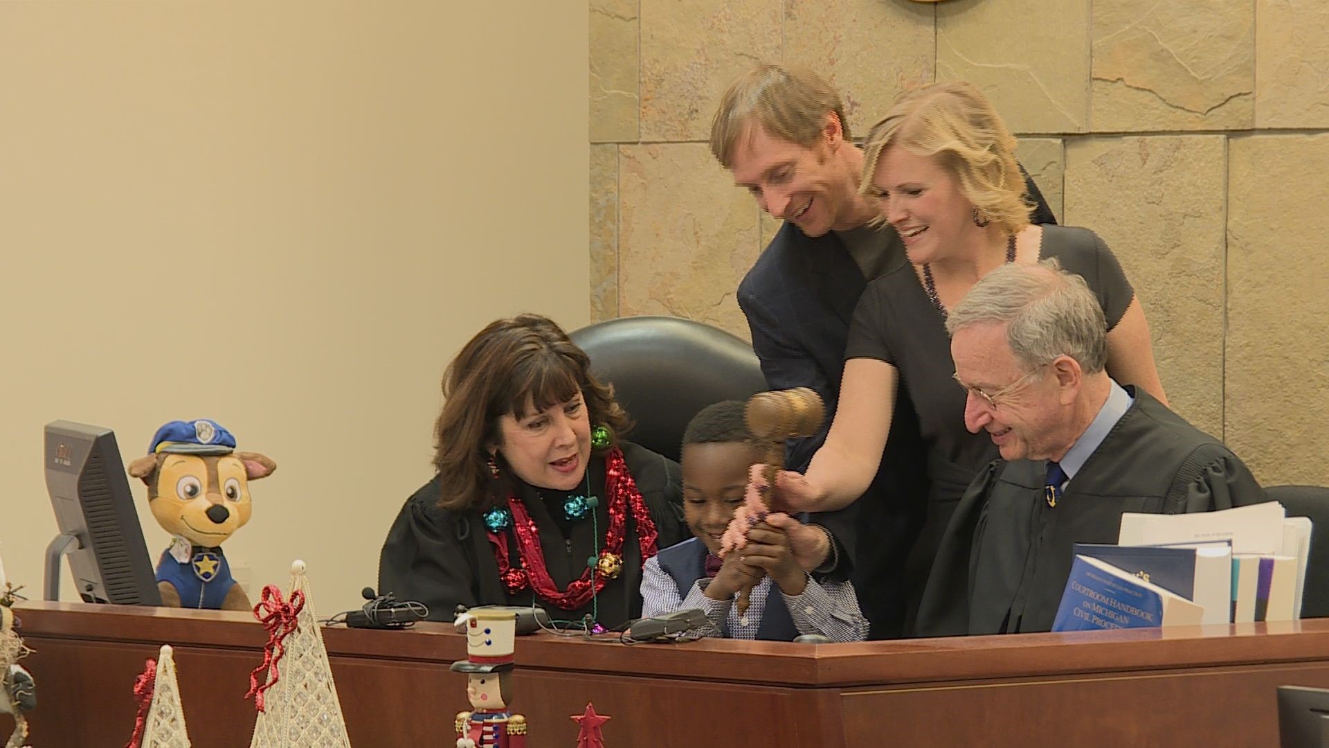 Young boy invites entire kindergarten class to his adoption | wusa9.com